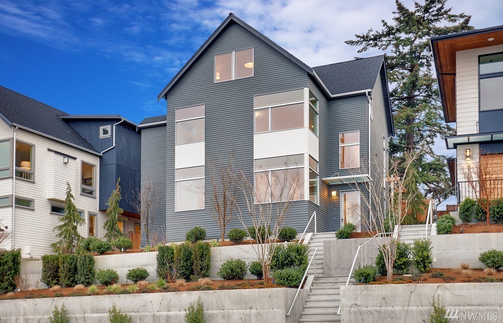 Another Modern Farmhouse - Urban Living