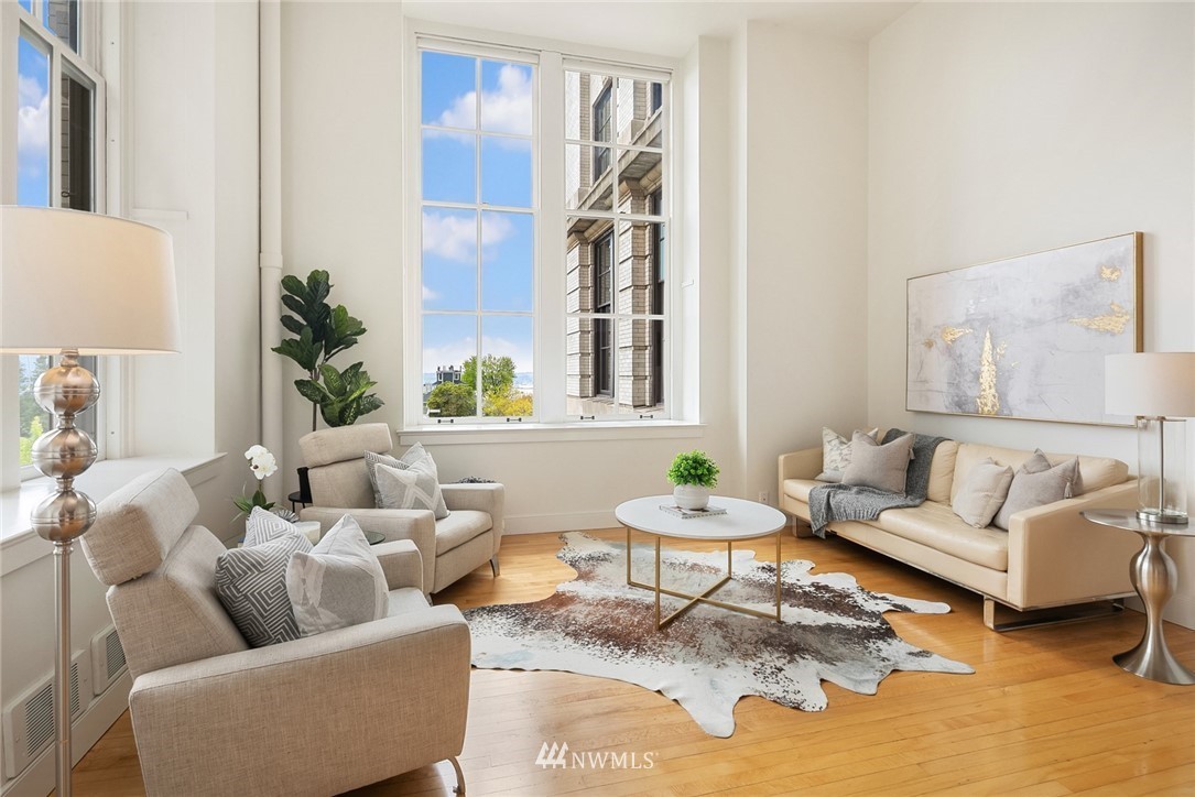 Queen Anne High School Condos Seattle - Luxury Condos For Sale