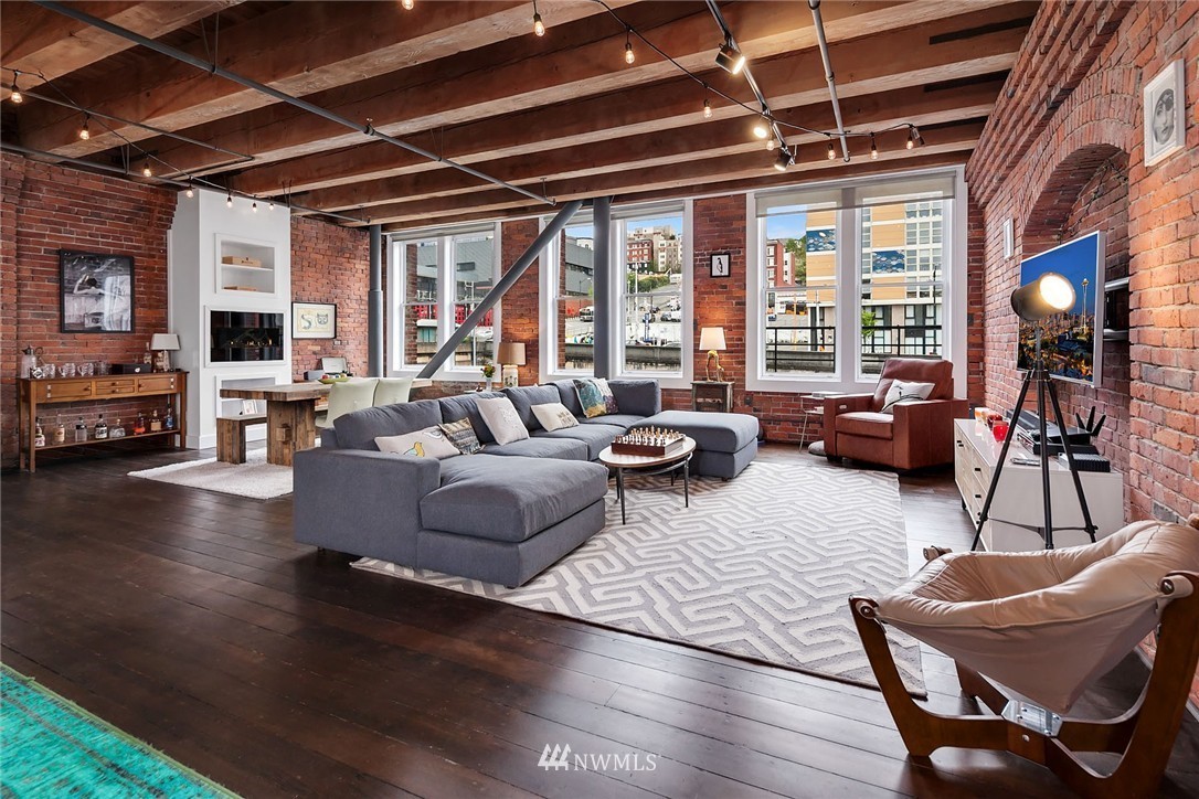 The Lofts at 210 Third, Pioneer Square, Seattle | Urban Living